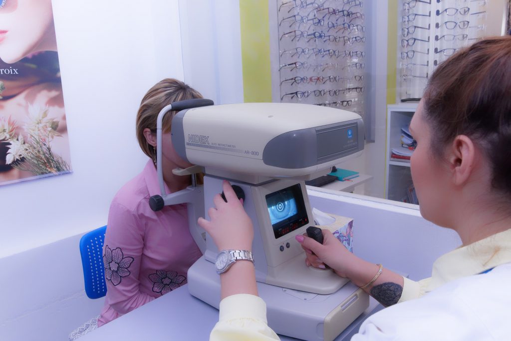 Optician VS Optometrist: What's The Difference?