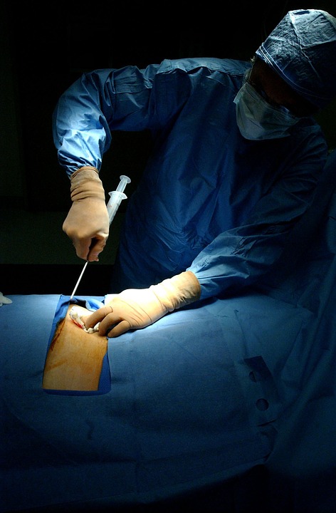 The Pros and Cons of a Career in Surgical Technology