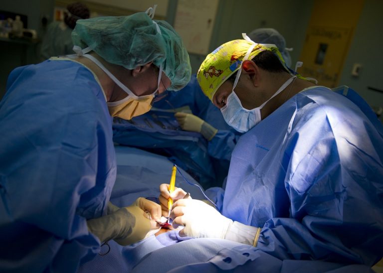What is a Typical Work Day Like for a Surgical Technologist?